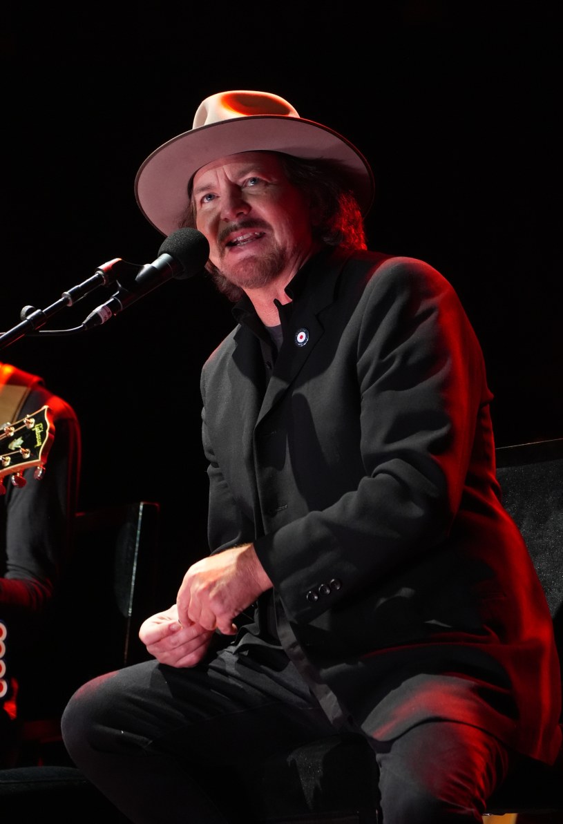 Eddie Vedder w Londynie puścił fanom nową płytę Pearl Jam. "Najlepszy ...