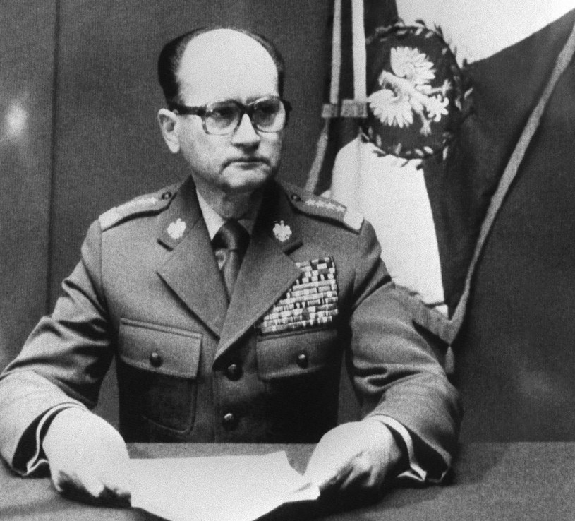 "Poezja stanu wojennego" - nowa antologia wierszy - Historia w INTERIA.PL