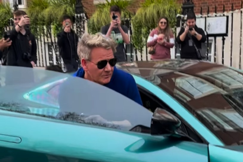 Gordon Ramsay szpanuje na ulicach nowym autem. Kosztowało prawie 6 mln ...