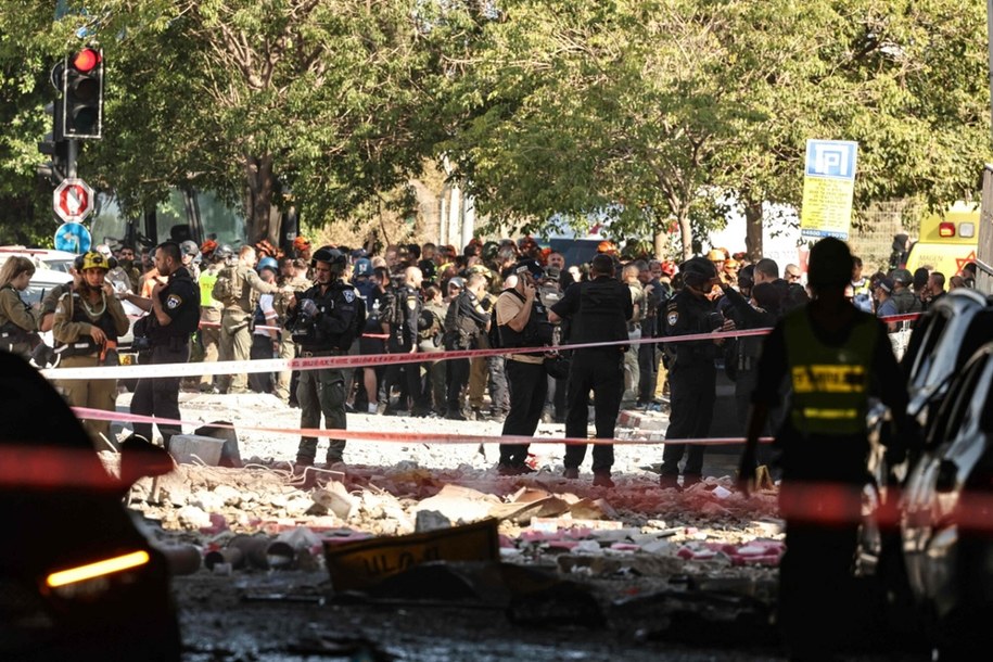 Iran zaatakował Izrael. Słup dymu nad Hajfą - RMF 24 Iran zaatakował Izrael. Słup dymu nad Hajfą - RMF 24