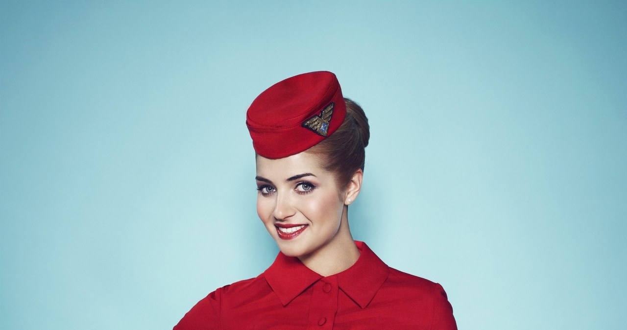 Douglas maluje stewardessy - Styl w INTERIA.PL