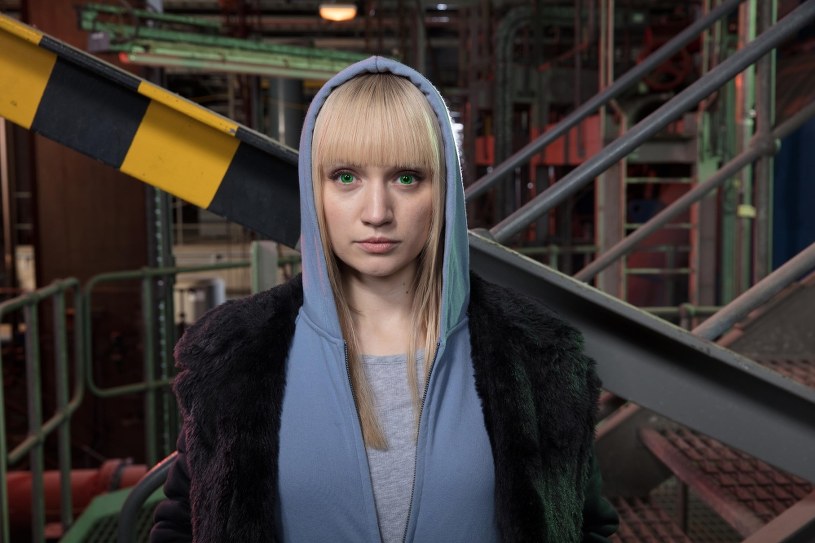 "Humans": Znamy datę premiery trzeciego sezonu! - Świat Seriali w ...