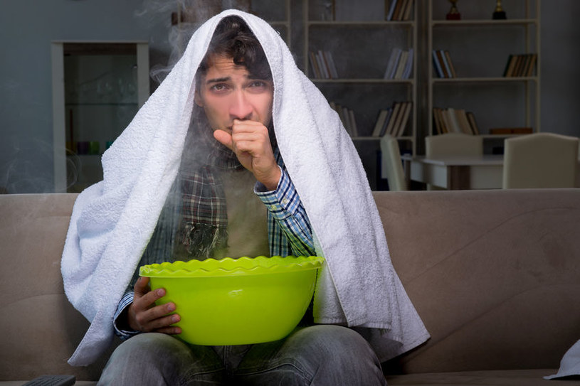 Ziołowe inhalacje na katar i kaszel - Kobieta w INTERIA.PL