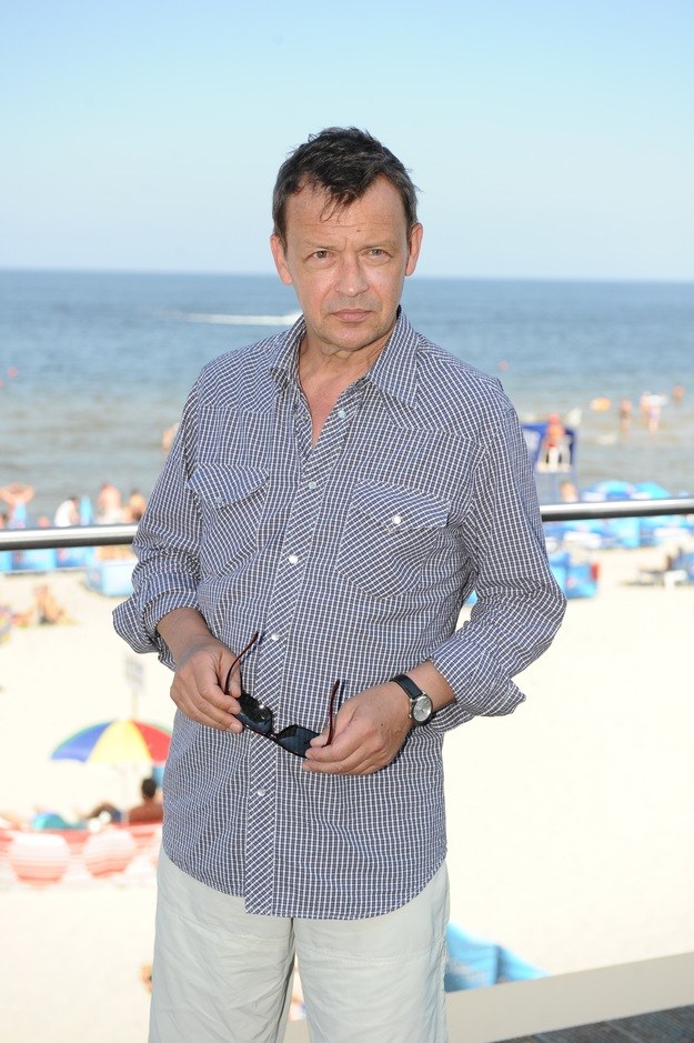 Jan Frycz nadal w szpitalu! Co się dzieje?! - pomponik.pl