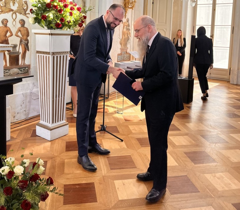 Jan Rokita. Odznaczenie od premiera. Odznaka za Zasługi dla Legislacji ...