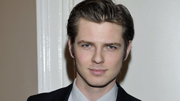 "Hotel 52": Kamil Kula - samotny ojciec do wzięcia - Świat Seriali w ...