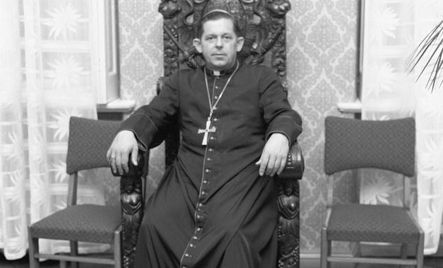 Światowe media o śmierci kardynała Glempa - Wydarzenia w INTERIA.PL