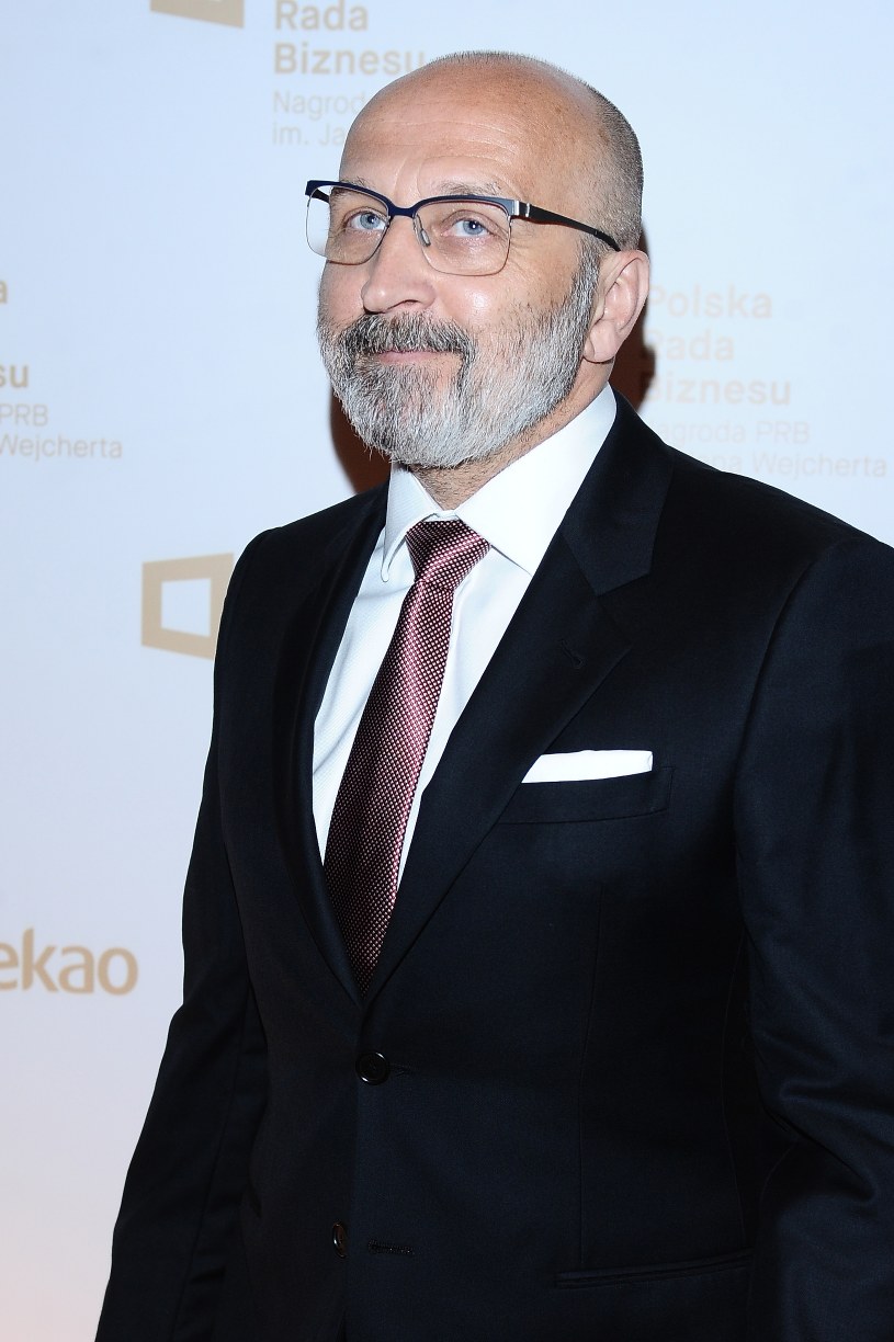 Zadowolony Kazimierz Marcinkiewicz na imprezie! - pomponik.pl