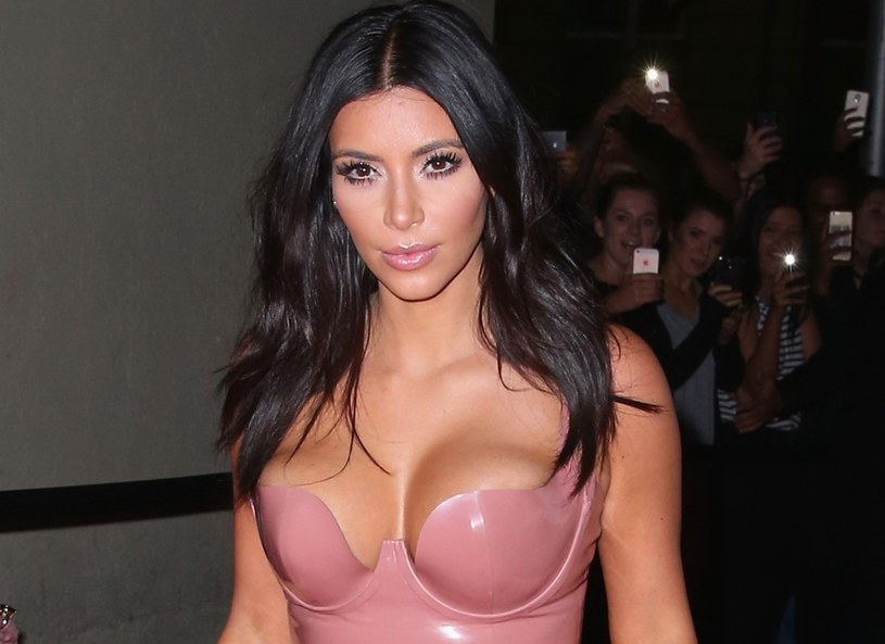 Kim Kardashian chce opublikować kolejne nagie selfie - Kobieta w INTERIA.PL Kim Kardashian chce opublikować kolejne nagie selfie - Kobieta w INTERIA.PL