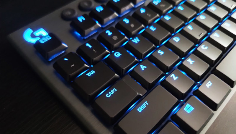Logitech G915 TKL - test - Geekweek w INTERIA.PL