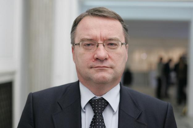 Dlaczego oskarżony poseł RP dostał certyfikat od ABW? - Wydarzenia w ...