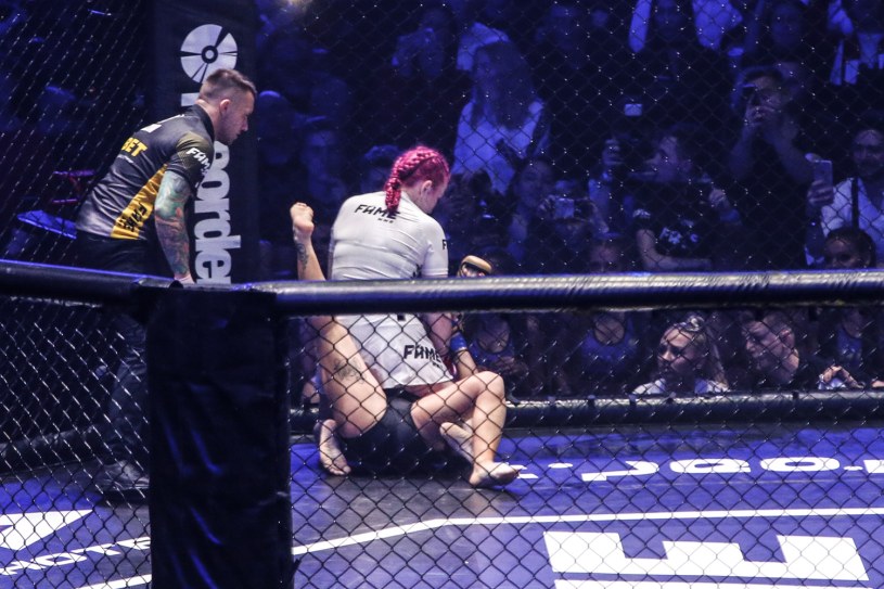 Marta Linkiewicz pokonała Esmeraldę Godlewską na FAME MMA3. To nie ...