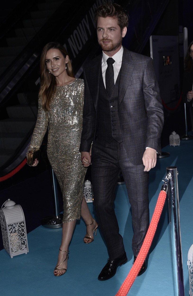 Zakochani Marta Żmuda-Trzebiatowska i Kamil Kula na premierze filmowej ...