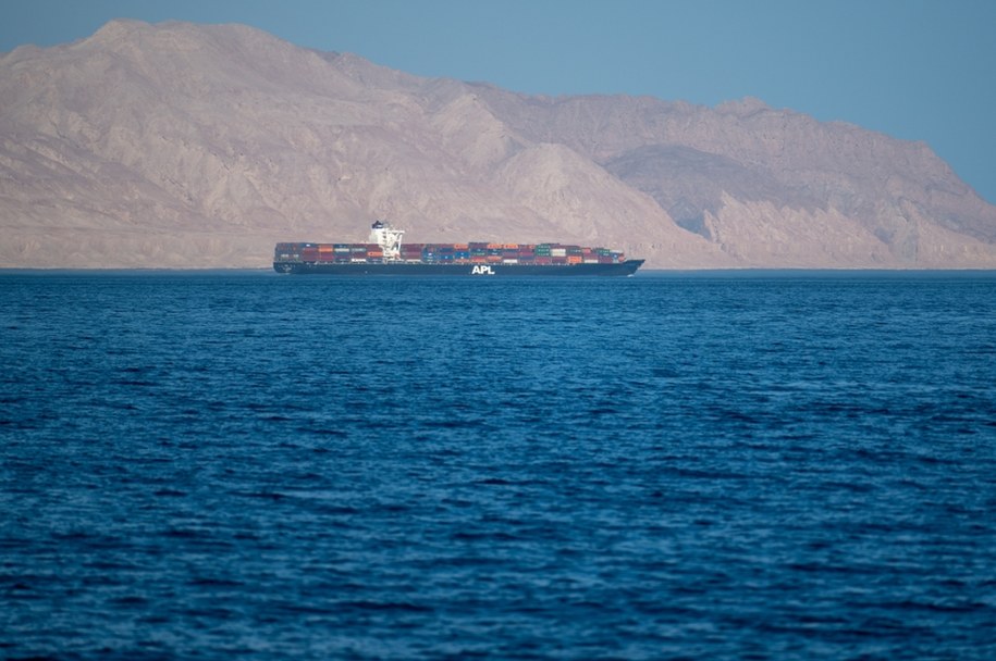 Iran grozi zamknięciem cieśniny Ormuz. Ekspert uspokaja - RMF 24 Iran grozi zamknięciem cieśniny Ormuz. Ekspert uspokaja - RMF 24