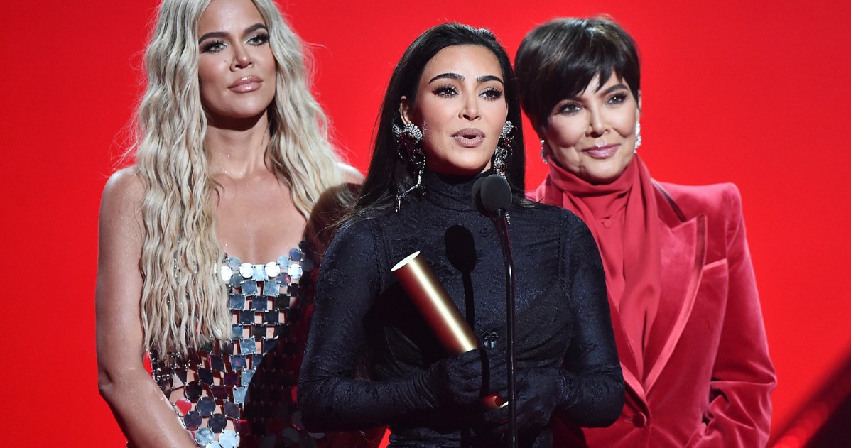 Kardashianki bez operacji plastycznych. Nagranie hitem sieci - Styl w ...