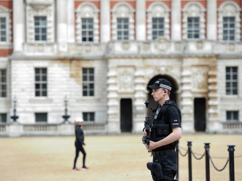 W. Brytania: Obniżono poziom zagrożenia terrorystycznego - Wydarzenia w ...