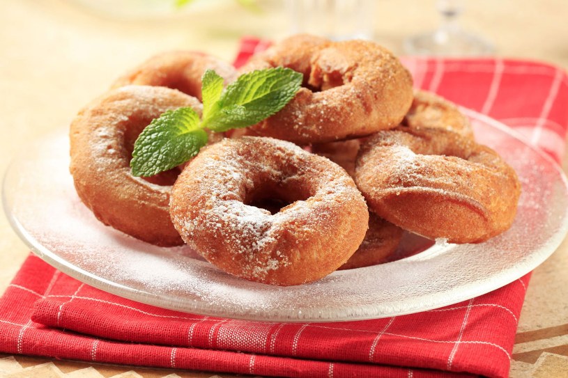 Serowe oponki - Styl w INTERIA.PL