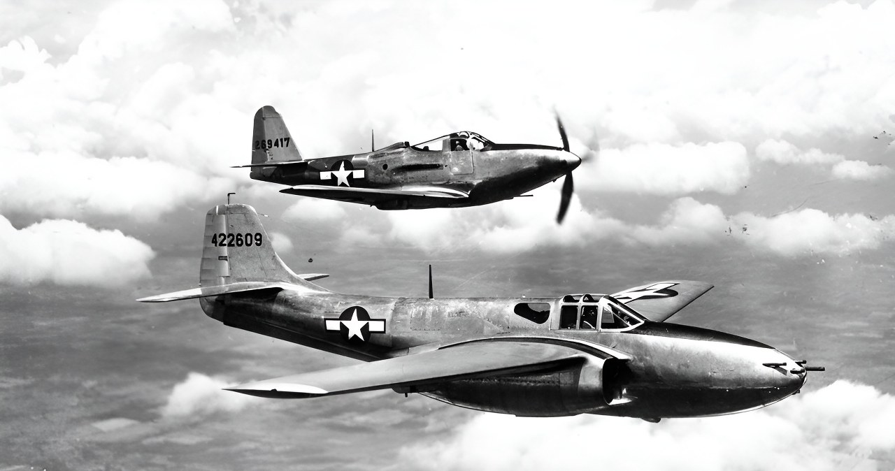 Zapomniany pierwszy amerykański odrzutowiec – Bell P-59 Airacomet ...