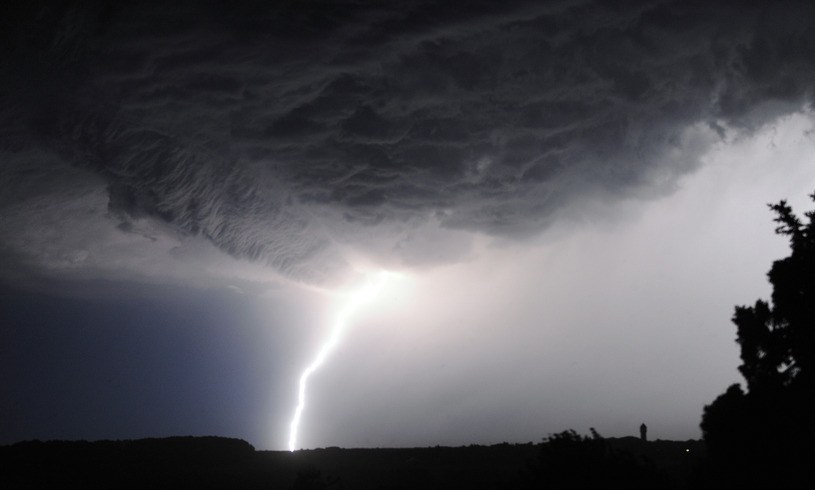 Śmiertelne uderzenie pioruna. Jak uchronić się przed niebezpieczeństwem ...
