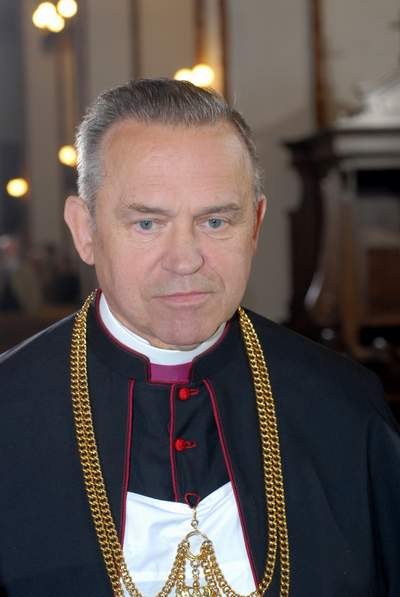 Jacyków chwali prałata Jankowskiego - pomponik.pl