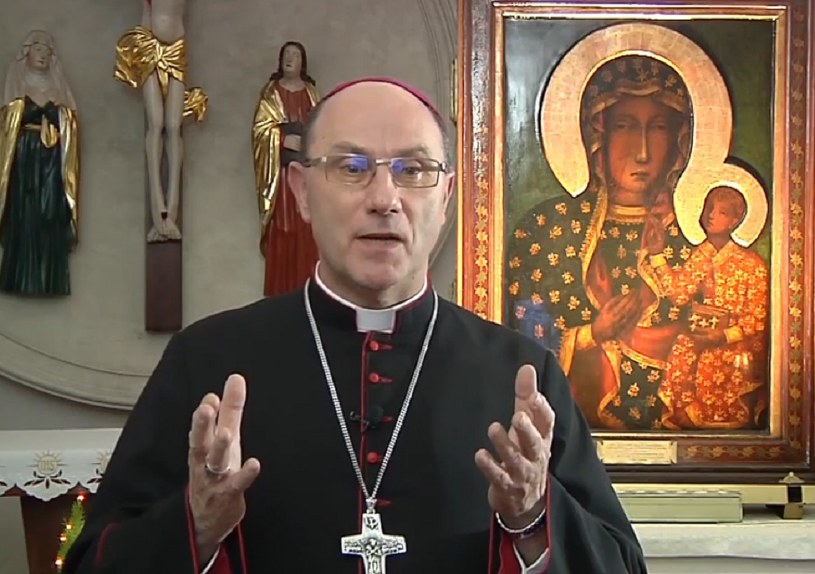 Boże Narodzenie. Prymas abp Wojciech Polak i życzenia. "Otwórzmy dla ...
