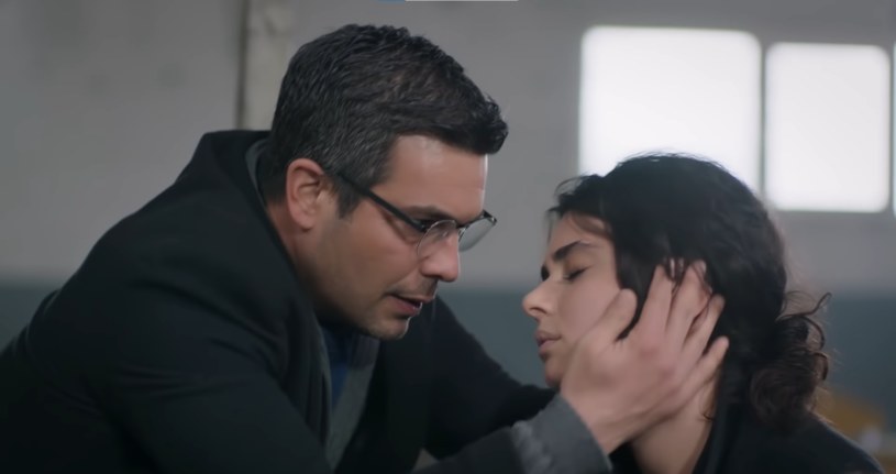 "Przysięga": Streszczenia i opis odcinków 730-733. - Świat Seriali w INTERIA.PL