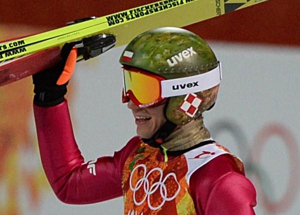 Flag of Poland based on its unique Airforce Roundel : r/vexillology