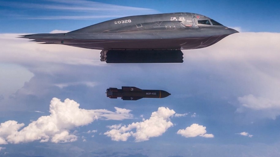 USA zaatakowały Iran. Bombardowania obiektów nuklearnych - RMF 24 USA zaatakowały Iran. Bombardowania obiektów nuklearnych - RMF 24