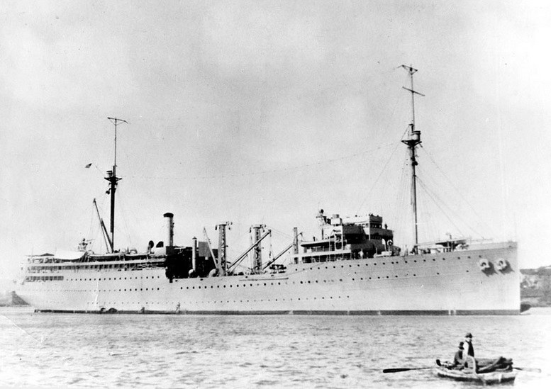 USS "Medusa" - wielka pływająca stocznia - Geekweek w INTERIA.PL